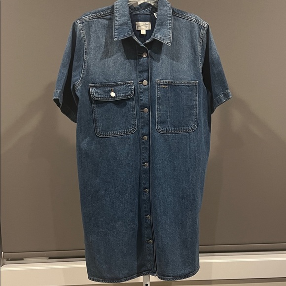 Universal Thread | Dresses | Universal Thread Blue Denim Shirt Dress ...